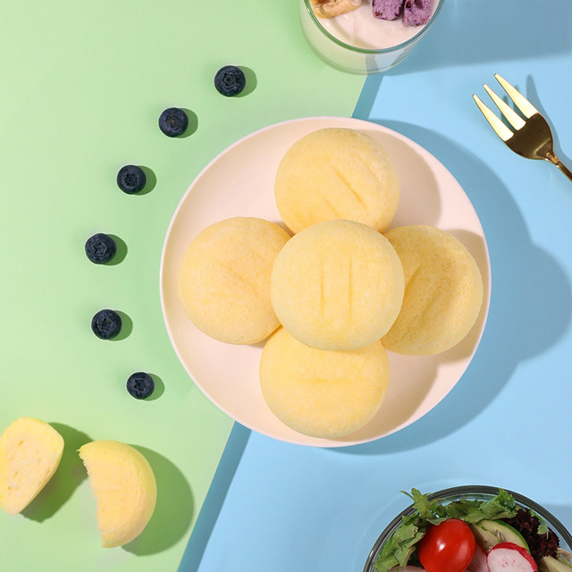 Hong Kong Rongli Herosol steamed cake food snack breakfast bread is special