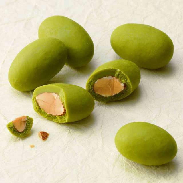 Available for delivery on the same day. Royce matcha almond sandwich ...