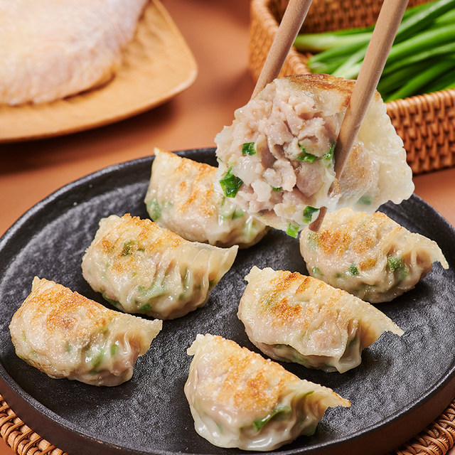Baodao corn, fresh meat, steamed dumplings, quick-frozen dumplings ...