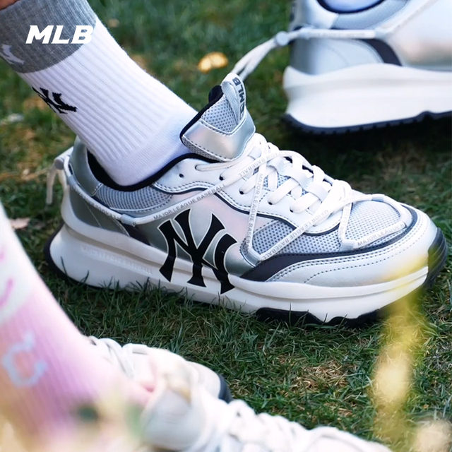 MLB official male and female couple retro presbyopic fashion dad ...