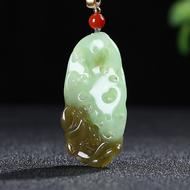 [Guagua Laicai] Russian old pit material Hetian jade jasper frog lotus ...
