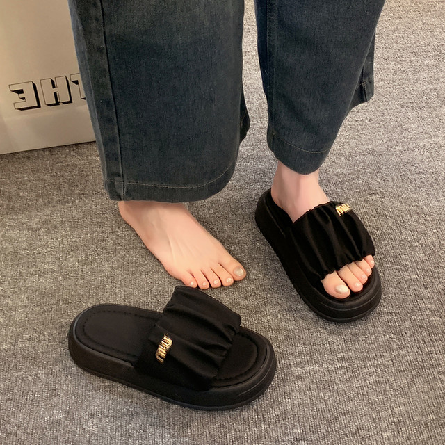 Sponge cake thick-soled slippers for women in summer 2025 new ...