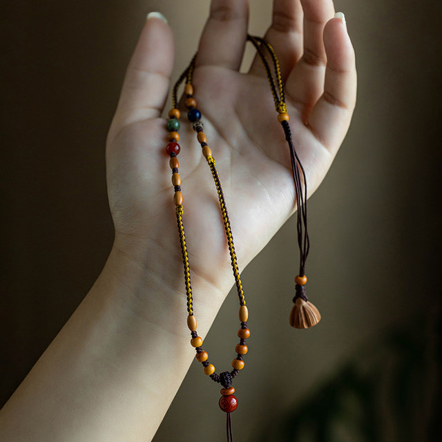 High-end hand-woven rope necklace rope beeswax jade rope pendant ...