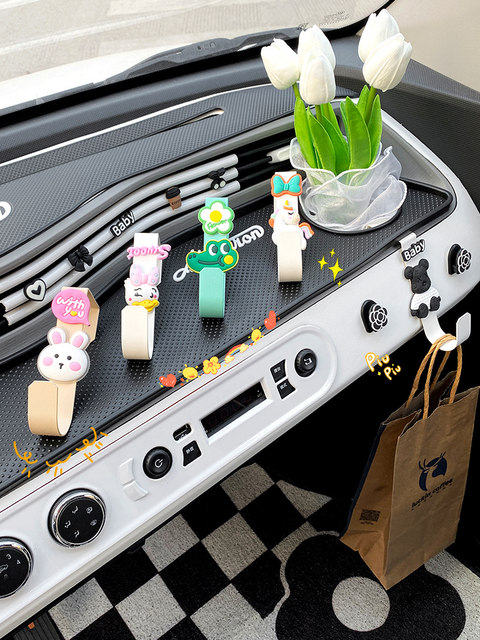 Suitable for Wuling Hongguang mini hook inside car modified water cup ...