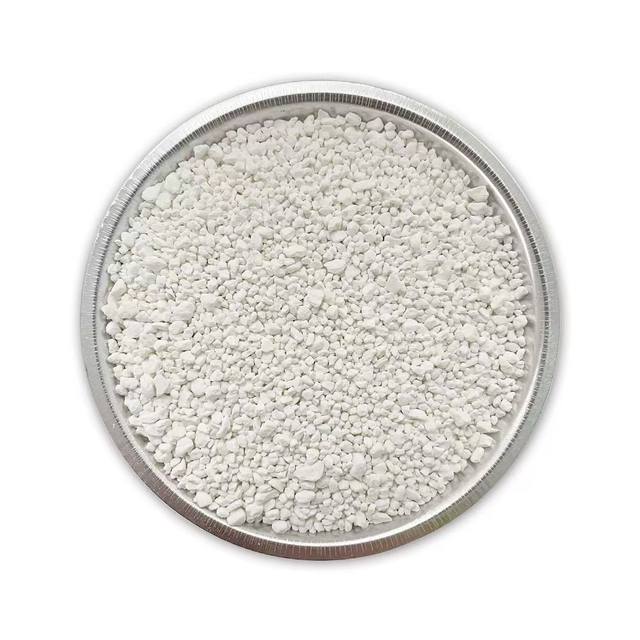 Baking soda particles, large cat litter deodorizing particles, special ...