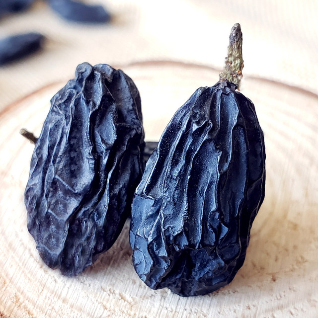 Xinjiang Specialty Turpan Black Gallon raisins 500g black raisin non ...