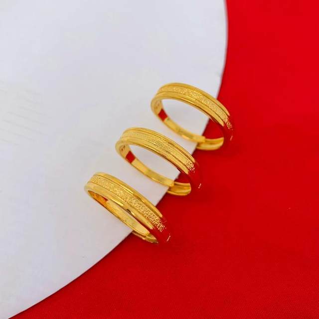 Non-fading Vietnamese sand gold-plated pair of rings with blessing ...