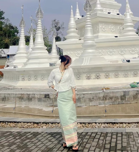 Xishuangbanna Dai clothing female shirt top work clothes traditional ...