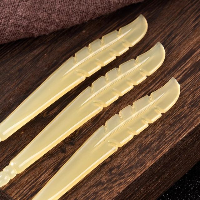 New high -end ear spoons soft head without hurting ears thin mouth ...
