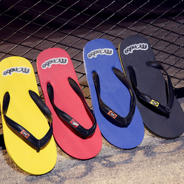 Solid color flip flops for men, color-blocking beach flip flops ...