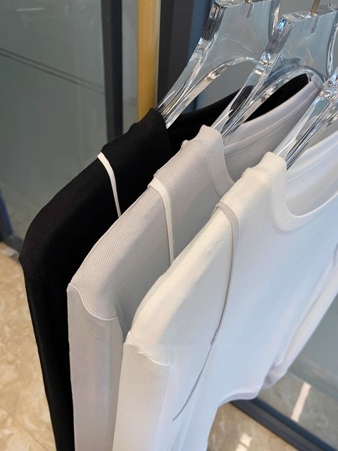 Effortlessly fashionable ~ Smooth anti-wrinkle no-iron modal acetate ...