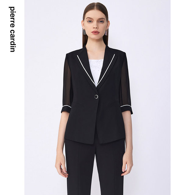 The same Pier Cardin women's clothing in the mall, summer new style ...