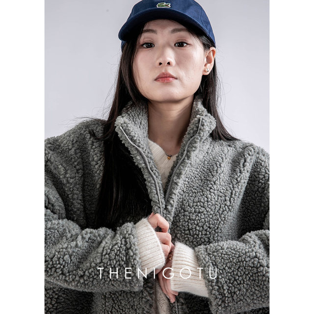 Dorothy 丨 Lazy Wind imitation lamb hair outer set female 2024 new loose ...