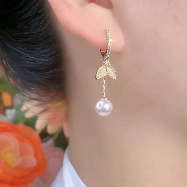 Cold -cold pearl fishtail earrings female light luxury high -level ...