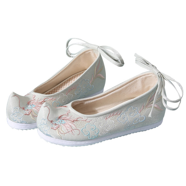 Improved Hanfu with shoes with shoes with old -fashioned shoes ancient ...