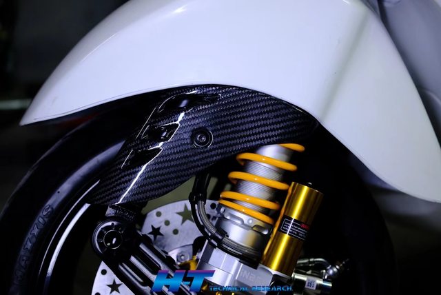 Piaggio vespa modified new spring sprint 150 dry carbon rocker side ...