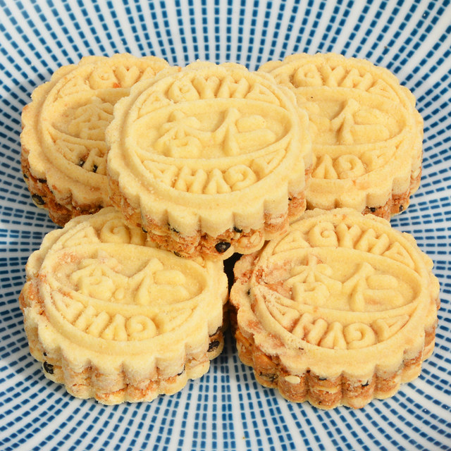 Almond cake souvenirs, fried rice cakes, Huizhou specialty, Hakka ...