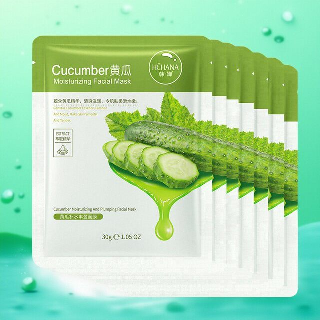Grab 30 pieces of cucumber moisturizing mask and apply water and oil ...