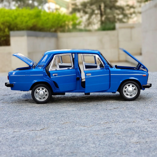 1/24 Russian retro Lada 2106 alloy car model simulation sound and light ...