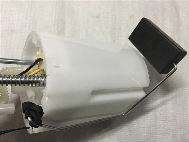 Volkswagen's new and old Polo Polo gasoline pump floating sub -oil ...
