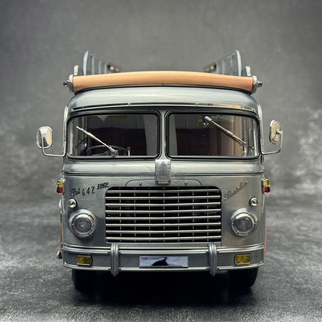 CMC 1:18 Ferrari transport vehicle trailer Fiat 642 alloy car model