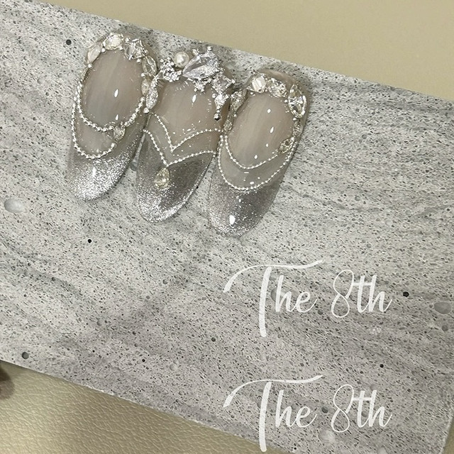 The 8th high-fidelity silver three-dimensional nail accessories ...