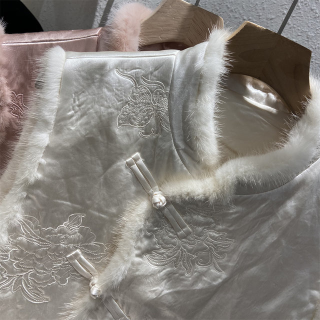 Western new Chinese mink velvet splicing silk stamps buckle down vest ...