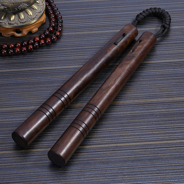 Black sandalwood nunchaku rosewood nunchaku rope actual performance ...