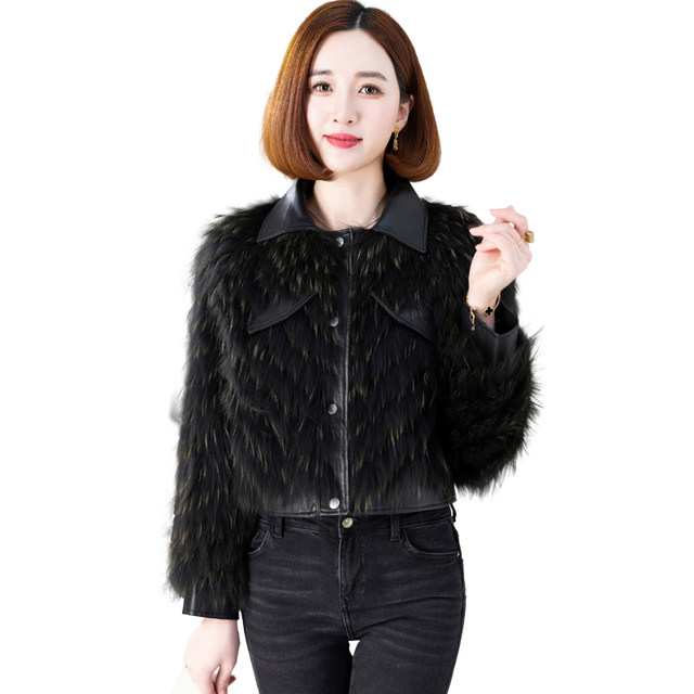 Raccoon fur spliced leather jacket sheep fur coat 2025 new winter style ...