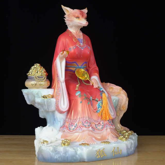 Fox Queen Ornaments White Marble Fox Queen Statues Worship Ornaments ...