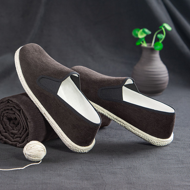 Cicada said that the thousand -layer bottom cloth shoe light cores, men ...