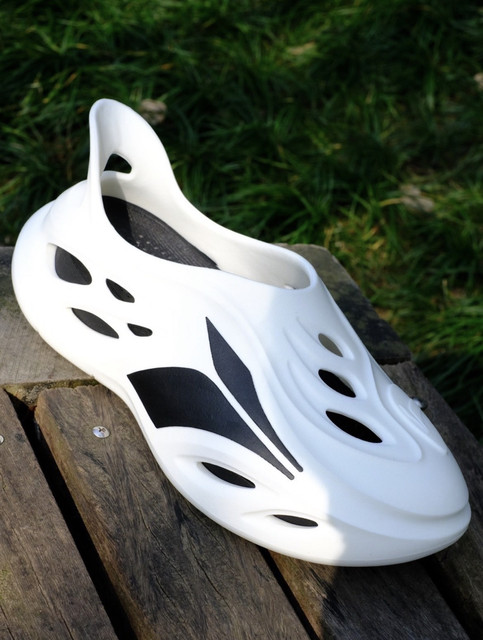 361 Degrees Whales Spring and Summer Versatile White Casual Sports ...