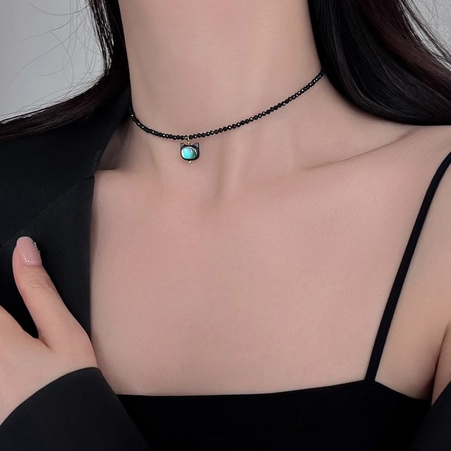 Black Crystal String Beads Necklace Female Cat Eye Stone Cat Pendant ...