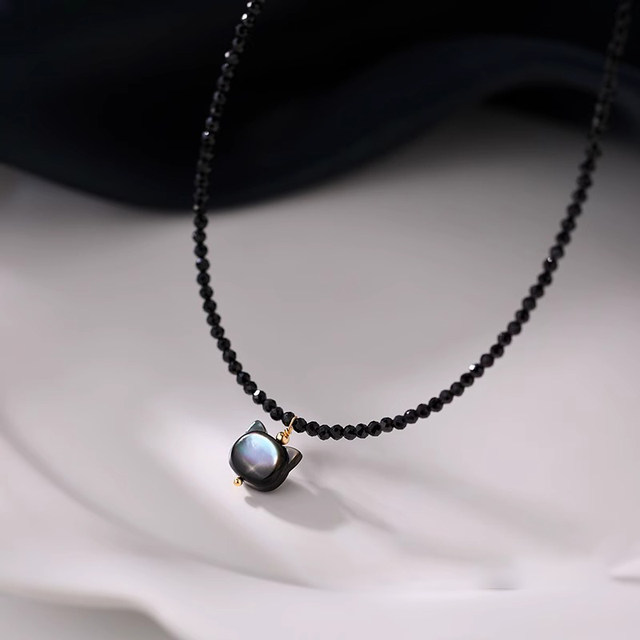 Black Crystal String Beads Necklace Female Cat Eye Stone Cat Pendant ...