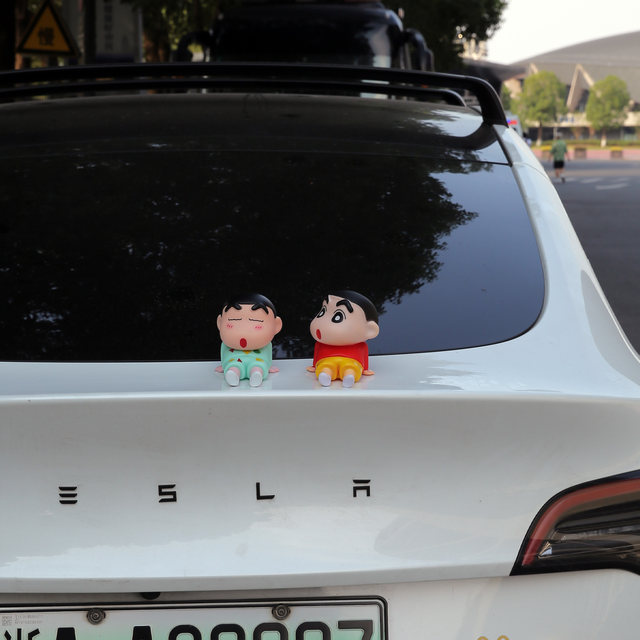 Crayon Shin-chan car ornaments car decoration roof tail doll car ...
