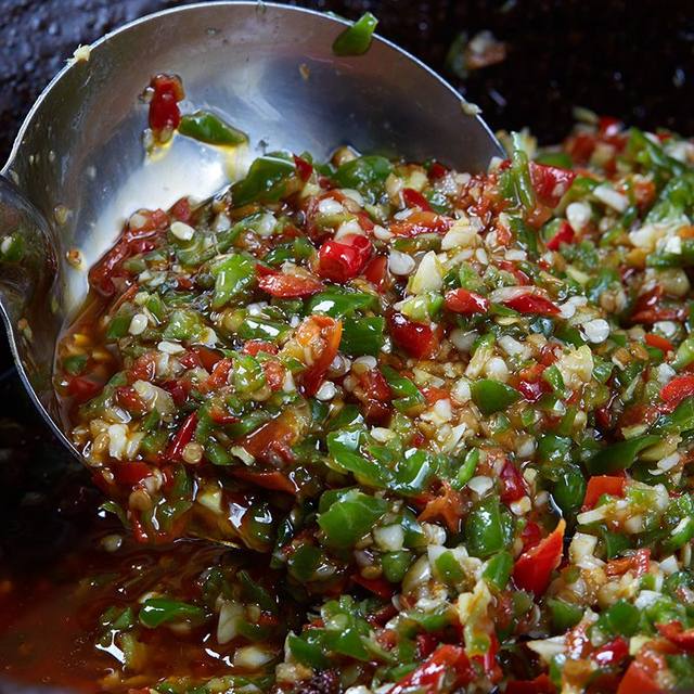Hunan spicy chopped chili sauce, homemade rice sauce, garlic double ...