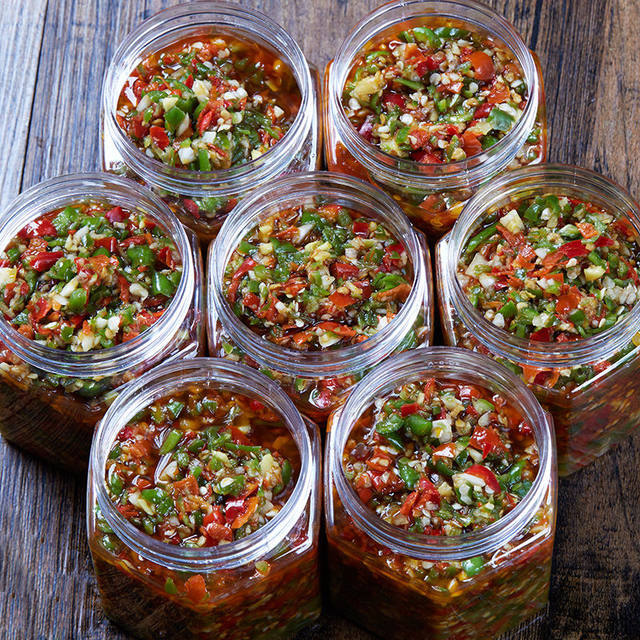 Hunan spicy chopped chili sauce, homemade rice sauce, garlic double ...