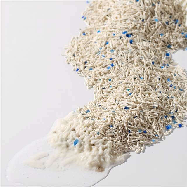 Weiyou cat litter deodorizes and can be flushed into the toilet in ...