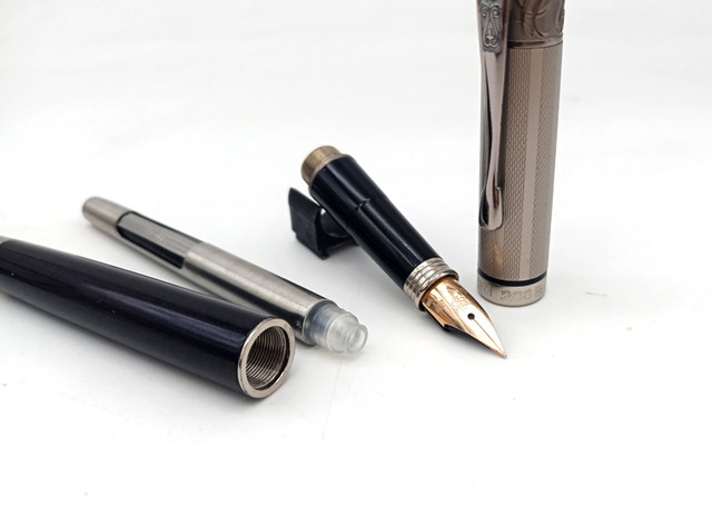 Genuine Hero 200B Chameleon Pen Holder Gold Pen 14K Old Fountain Pen ...