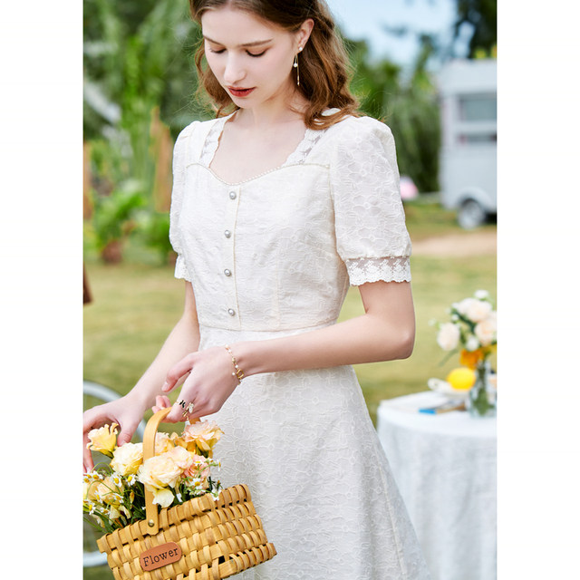 BETU Baitu Summer French French Fang Ling Short -sleeved Temperature Dress