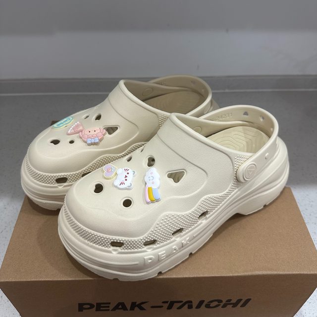 Peak-shaped extreme hole shoes women's cheese shoes summer outdoor ...