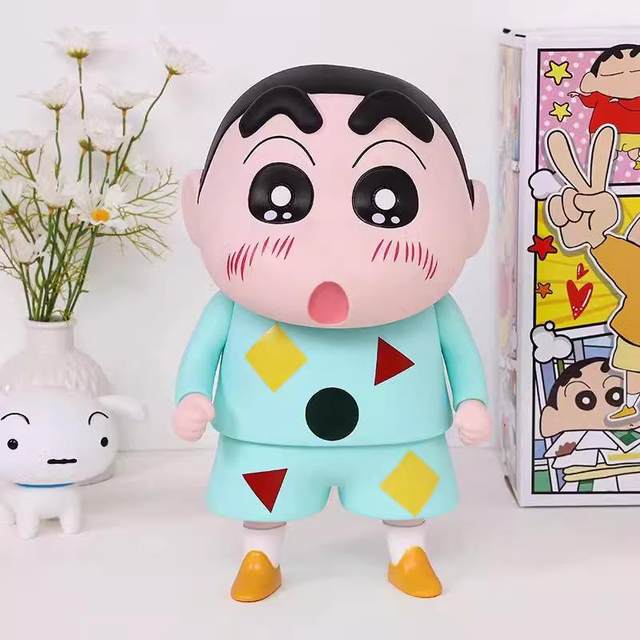 Crayon Shin-shit ornaments Large piggy bank Living room entrance ...
