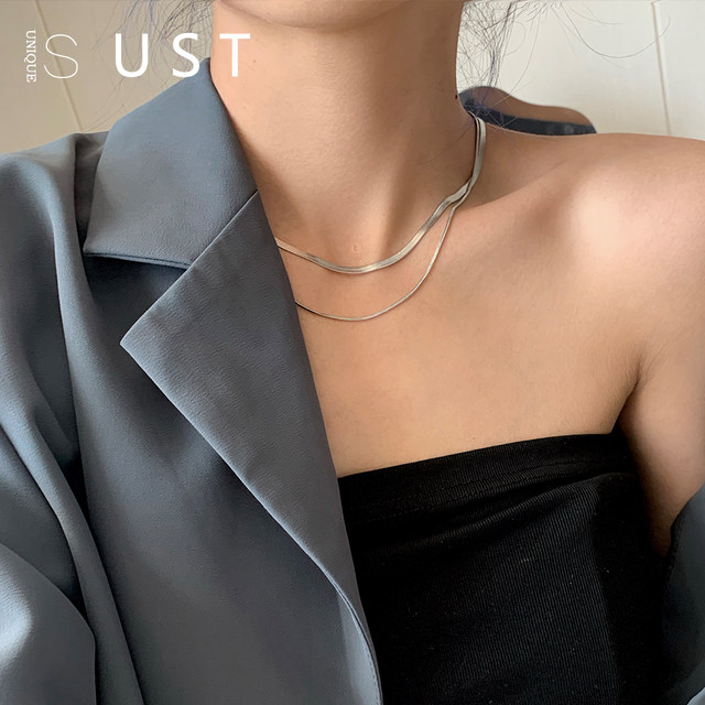 European and American hot girls wear ins cool style titanium steel double layer snake bone chain ...