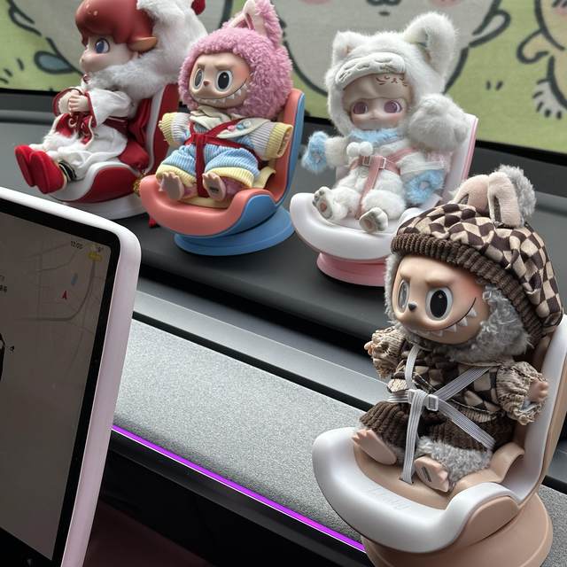 Labubu baby chair safety seat car air outlet decorative ornaments ...