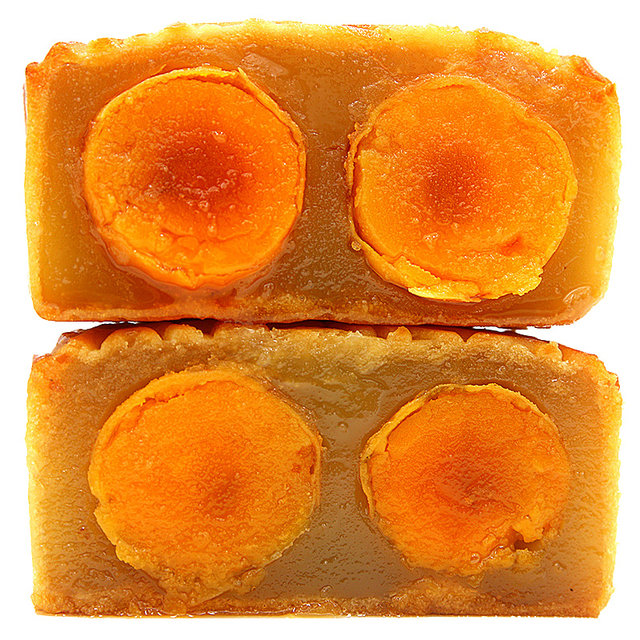 Guangzhou Tiandi Yipin Double Yellow White Lotus Paste Moon Cake Salted ...