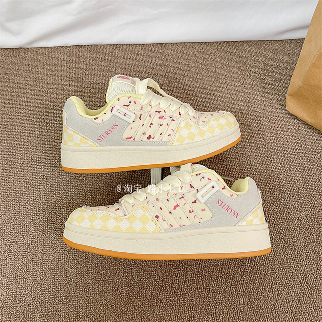 Retro low-top cranberry color matching bread shoes for women ins trendy ...