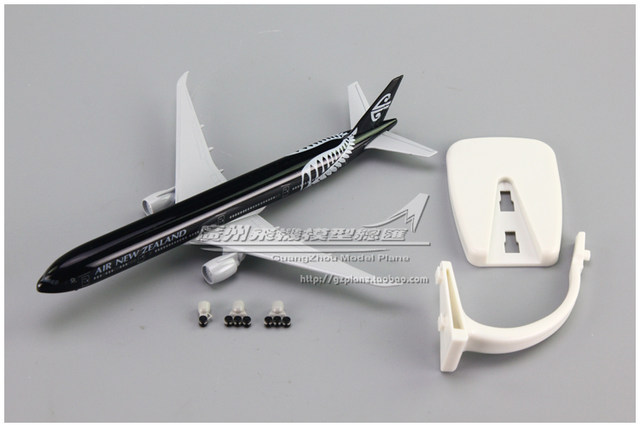 New Zealand Airlines New Zealand Boeing B777 alloy passenger aircraft ...