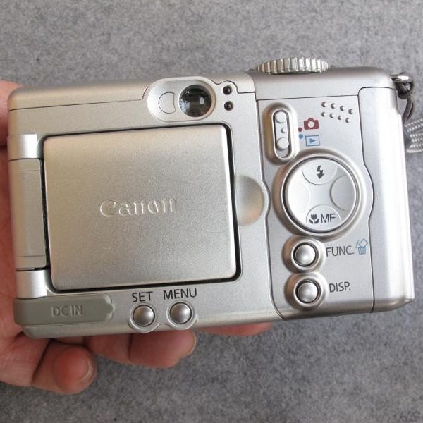 Canon PowerShot A80 Retro CCD Flip Screen Digital Camera