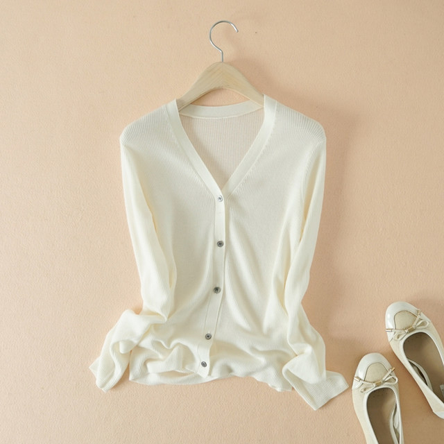 Spring and autumn new feel comfortable Merrust wool single buckle V ...