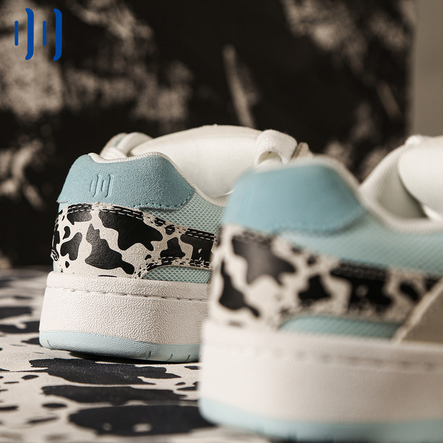 Stubborn Ollieskate Cold Sticky Bread Bread Shoes Dairy Pattern ...